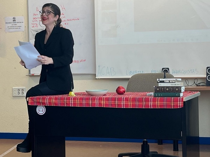 Ámbar Carralero Díaz en el muro de Helena&Andrómaca